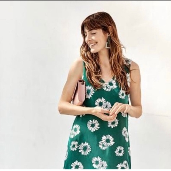 Amour Vert | Dresses | Amour Vert Nele Silk Dress In Coastal Floral ...